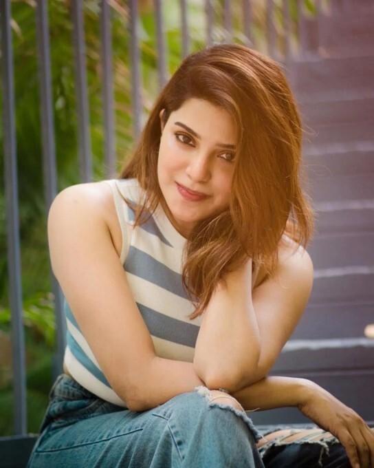 Check Out Actress Aathmika Latest Photos - Oneindia