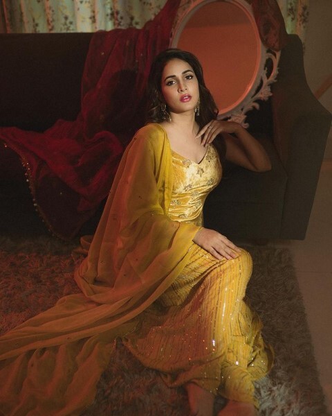 Check Out the Latest Photos Of Actress Lavanya Tripathi - Oneindia