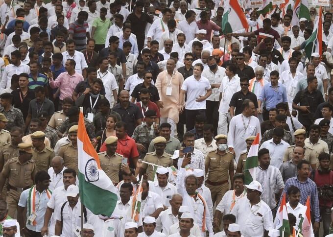 Congress leaders during the 'Bharat Jodo Yatra', in Kanyakumari - Oneindia