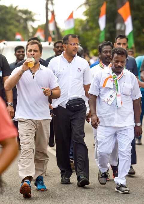 Congress Leaders During Bharat Jodo Yatra In Puliyurkurichi - Oneindia