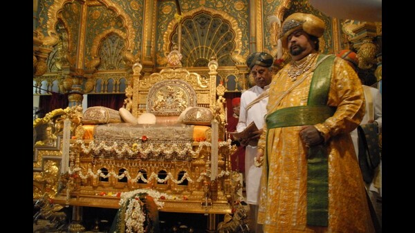 ಮೈಸೂರು ದಸರಾ: ಸೆಪ್ಟೆಂಬರ್ 20ಕ್ಕೆ ಖಾಸಗಿ ಸಿಂಹಾಸನ ಜೋಡಣೆ | Information About ...