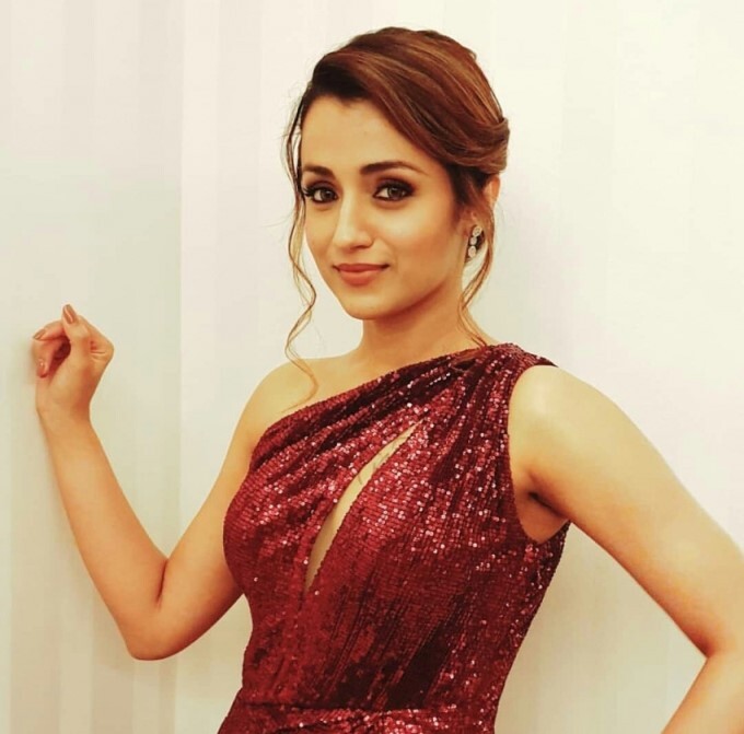 Kollywood Actress Trisha Krishnan Latest Photos - Oneindia