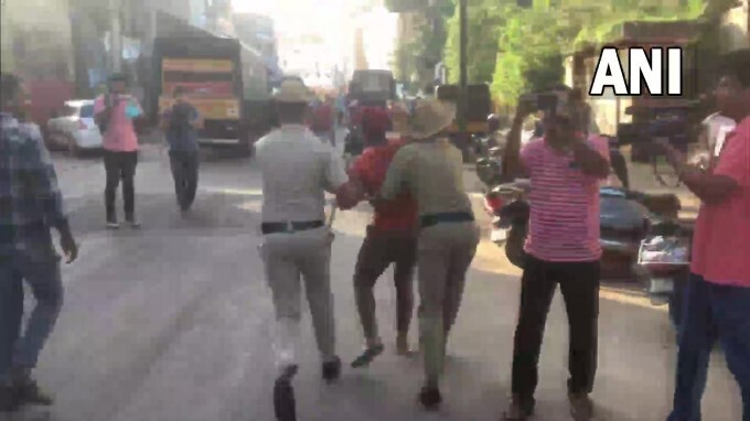 ದೇಶಾದ್ಯಂತ ಎನ್‌ಐಎ ತಂಡದಿಂದ ಭರ್ಜರಿ ಭೇಟೆ; ಪಿಎಫ್‌ಐ ಕಚೇರಿಗಳ ಮೇಲೆ ದಾಳಿ | NIA Raids Offices Of PFI, SDPI ...