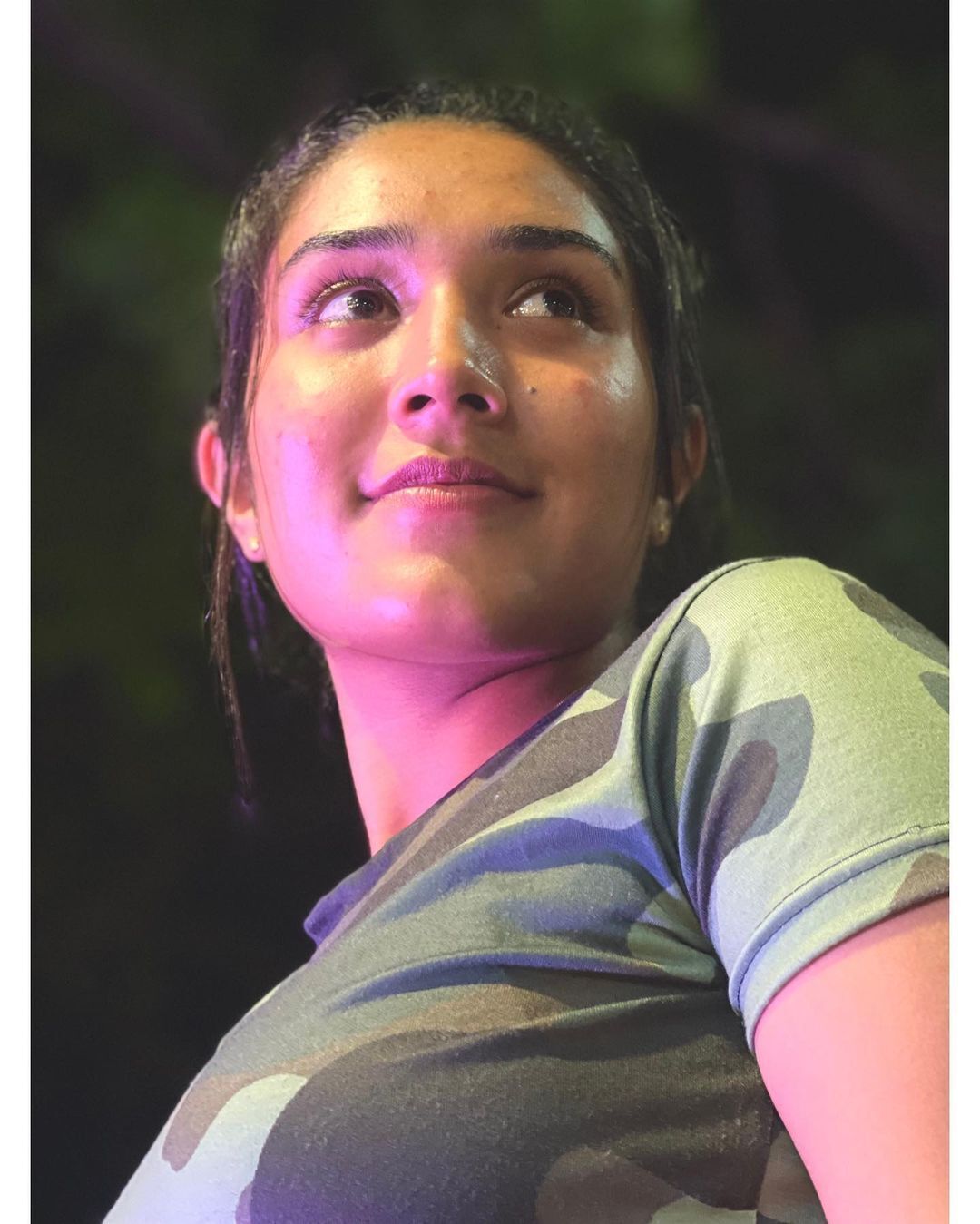 PHOTOS : அட அட.. என்னம்மா வெட்கப்படுறாங்க! குதூகலமாய் பிறந்தநாள் ...