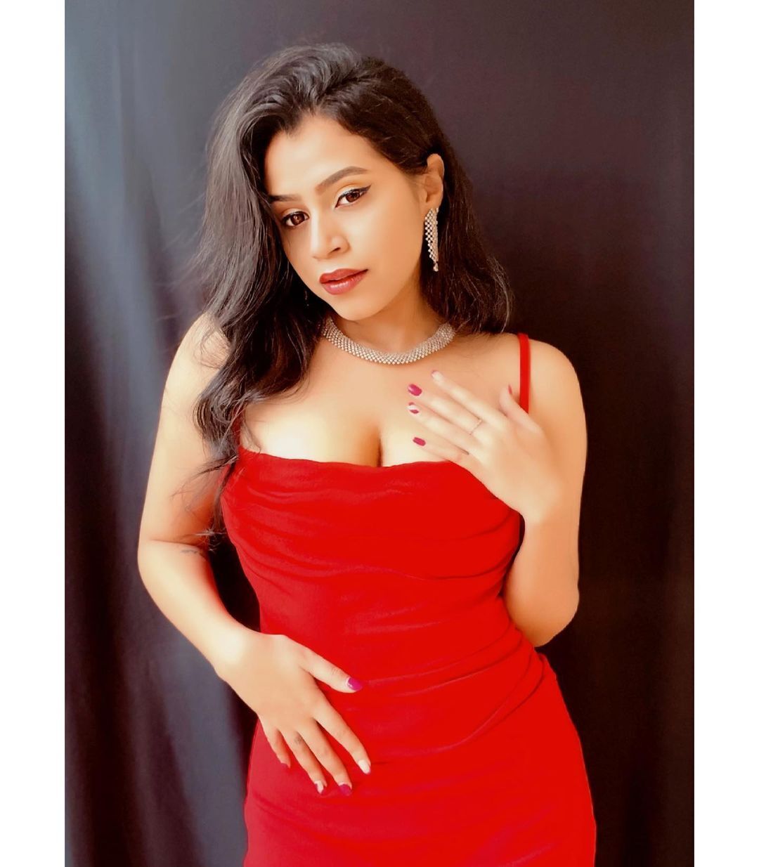 PHOTOS : பிகினியில் வசீகரிக்கும் அழகில் நிஷா ஹெக்டே.. கலக்கலான நச் ... PHOTOS : பிகினியில் வசீகரிக்கும் அழகில் நிஷா ஹெக்டே.. கலக்கலான நச் ...