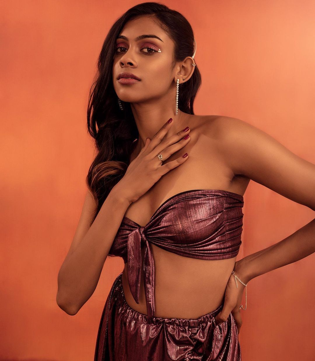 PHOTOS : பிகினியில் மாஸ் காட்டும் பிரித்வி.. கவர்ந்திழுக்கும் நச் க்ளிக்ஸ் இதோ! | Singer ...