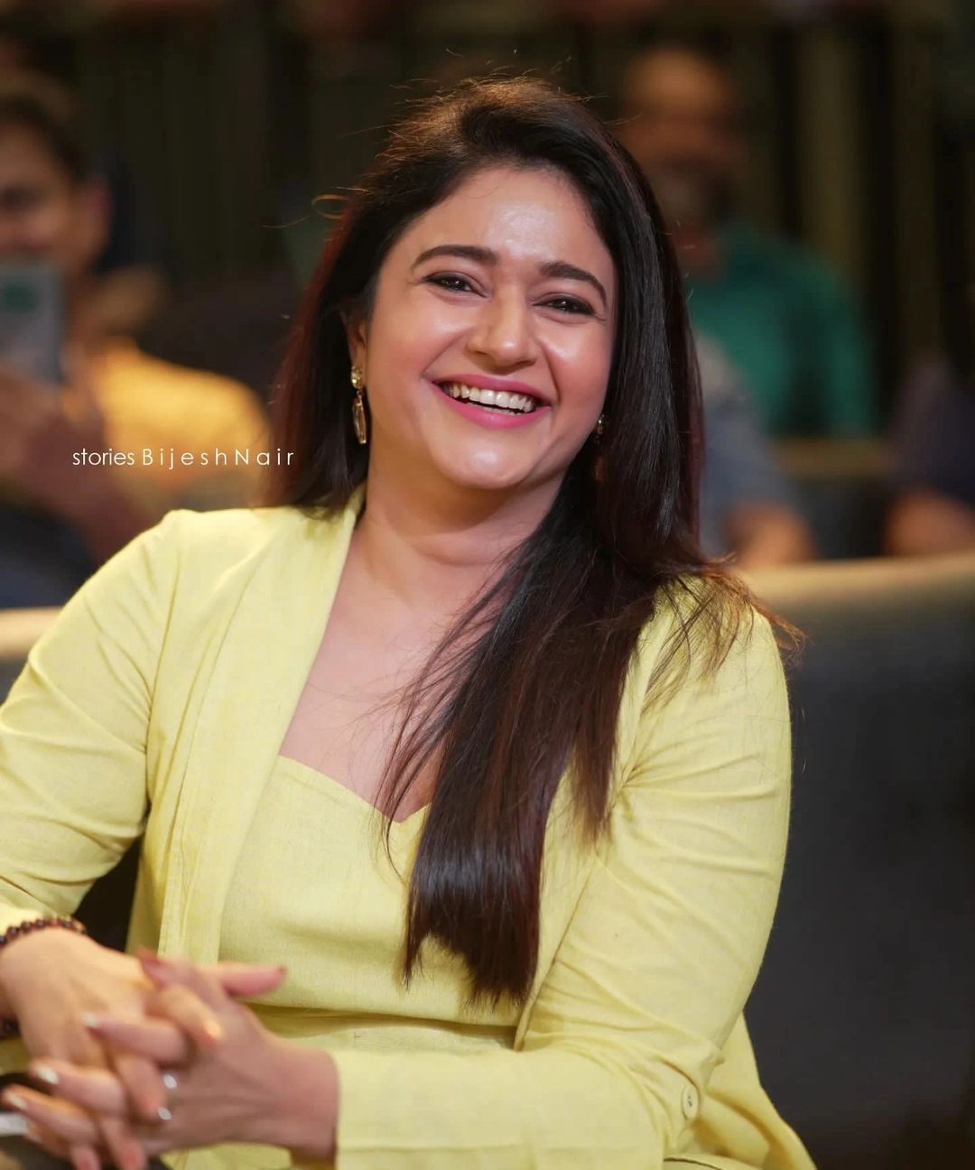 സൂപ്പർ ലുക്കിൽ പൂനം ബജ്വ... മലയാളത്തിൽ കൈനിറയെ അവസരങ്ങളുമായി താരം | Poonam Bajwa Acted Main Hoon ...