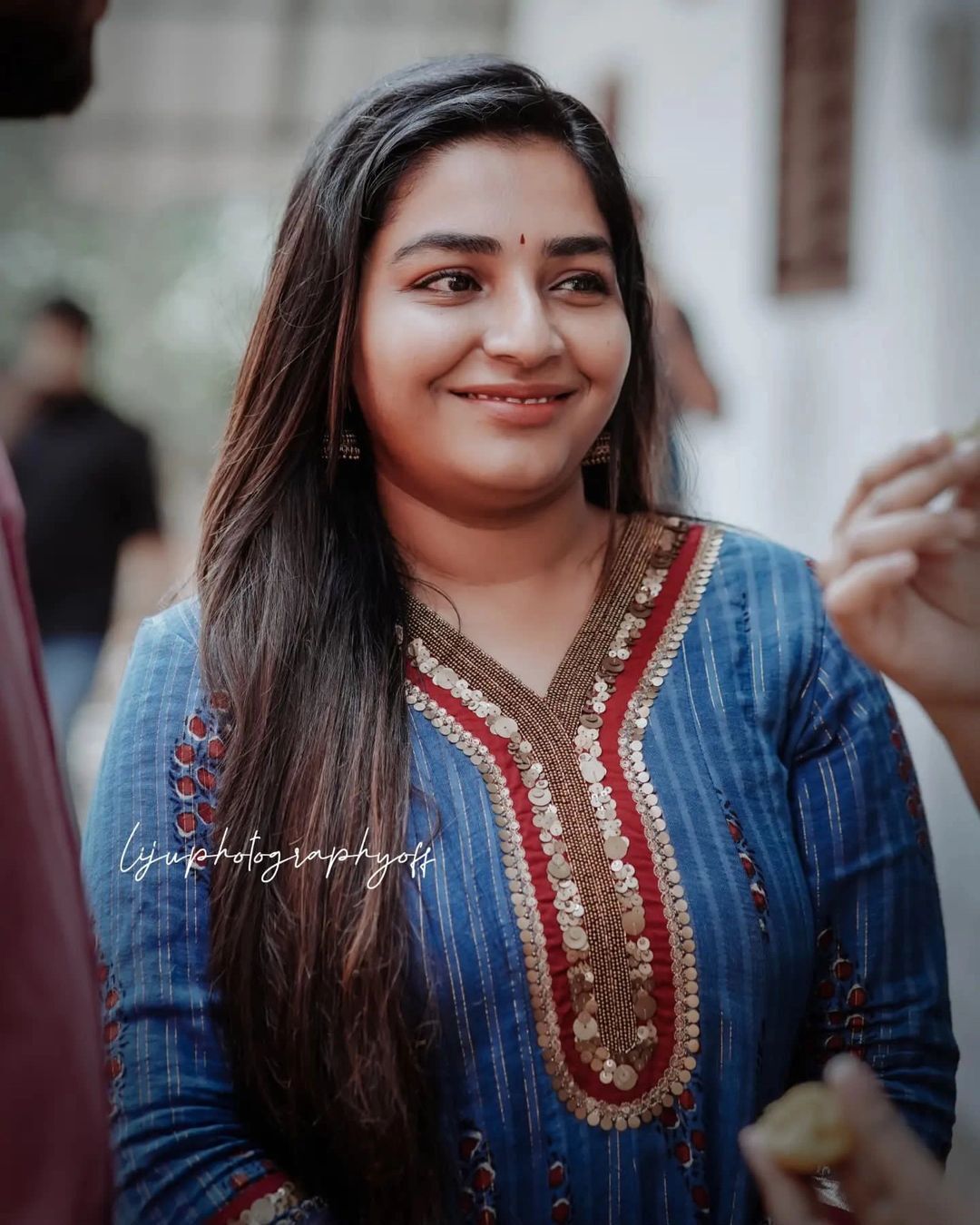 സിംപിൾ ലുക്കിൽ രജിഷ വിജയൻ... ആരാധകരെ ആകർഷിച്ച താരത്തിന്റെ ചിത്രങ്ങ ...