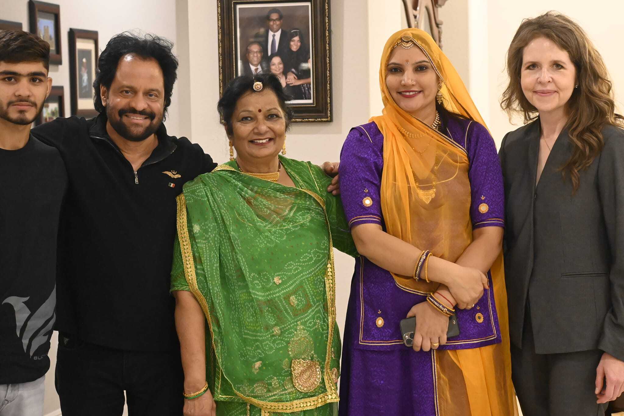 Ruma Devi In USA : अमेरिका में छा गईं राजस्‍थान के बाड़मेर की रूमा देवी ...