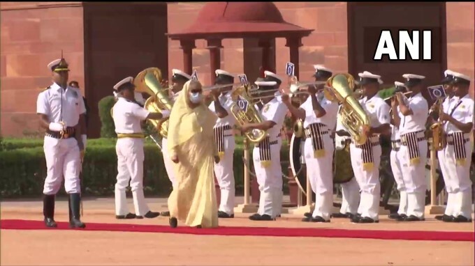 Bangladesh PM Sheikh Hasina receives ceremonial reception at Rashtrapati Bhavan - Oneindia