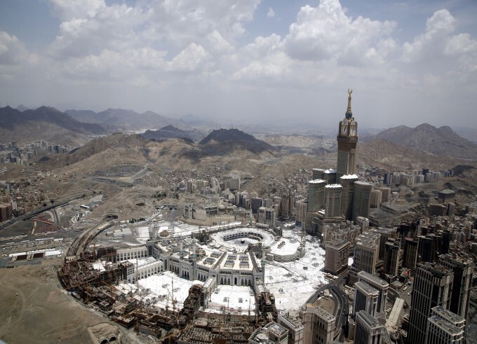 National Skyscraper Day: 5 tallest buildings in the World - Oneindia