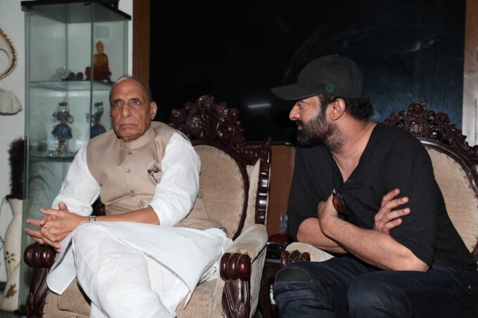 Union Defense Minister Rajnath Singh Visits actor Krishna Raju Family ...