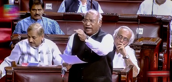10 things to know about Mallikarjun Kharge, the new Congress president ...