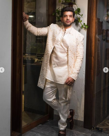 Actor Karan Kundrra Latest Photoshoot - Oneindia