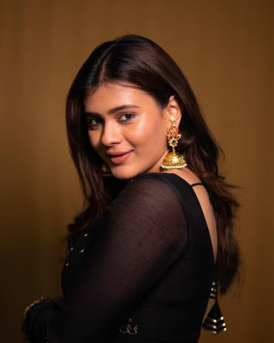 Actress Hebah Patel Latest Photos - Oneindia