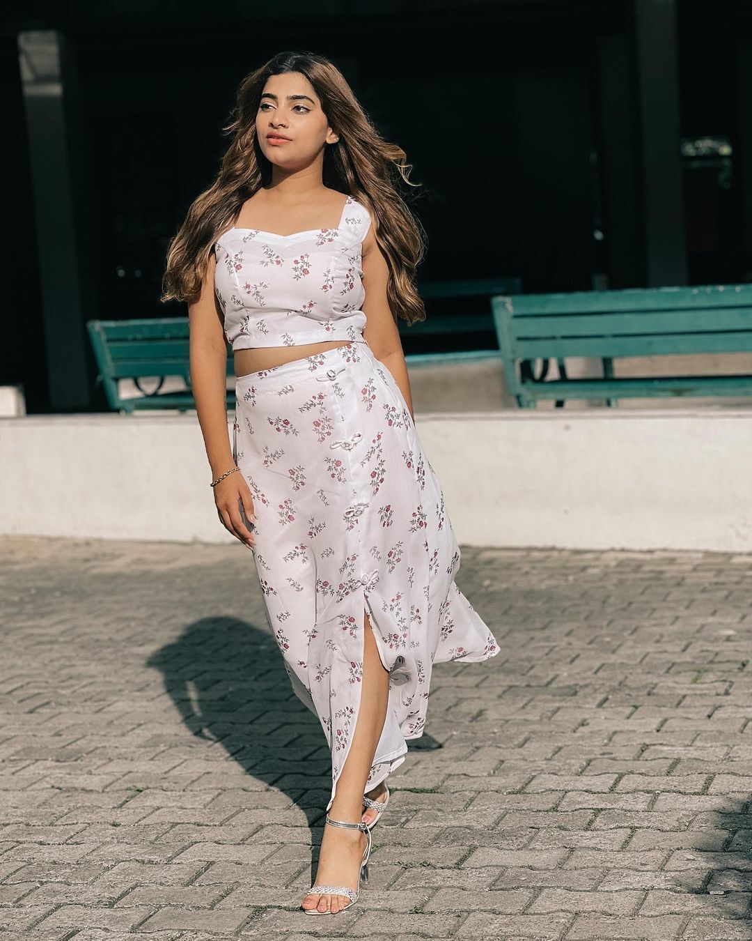 Malavika Sreenath: സൂപ്പർ കൂൾ ലുക്കിൽ മാളവിക ശ്രീനാഥ്... ആരാധകരെ ആകർഷിച്ച താരത്തിന്റെ പുതിയ ...