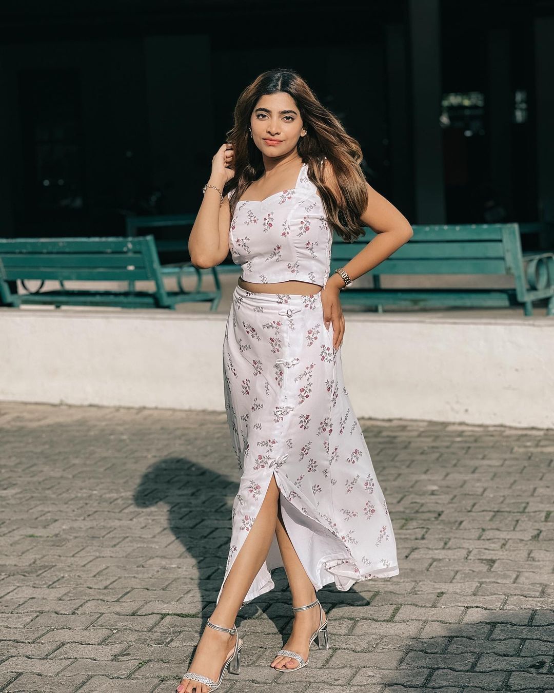 Malavika Sreenath: സൂപ്പർ കൂൾ ലുക്കിൽ മാളവിക ശ്രീനാഥ്... ആരാധകരെ ആകർഷിച്ച താരത്തിന്റെ പുതിയ ...