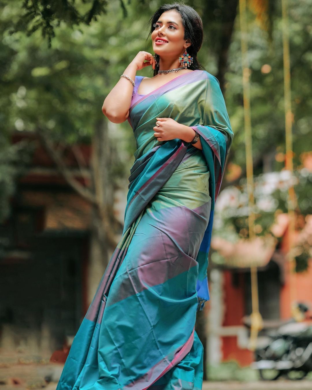 Remya Panicker: 'കിം കദർഷിയാന്റെ മിനി പതിപ്പ്'; രമ്യ പണിക്കരുടെ ഗ്ലാമറസ് ബോൾഡ് ലുക്കിനെ ...