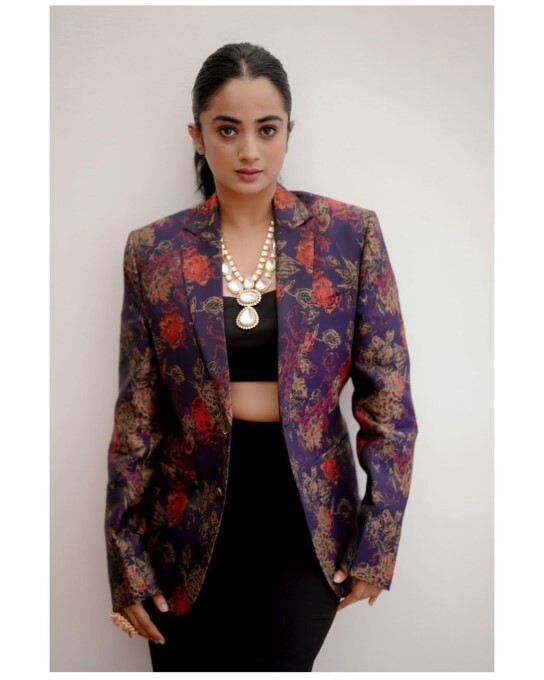 Actress Namitha Pramod Latest Photoshoot In Boss Look - Oneindia