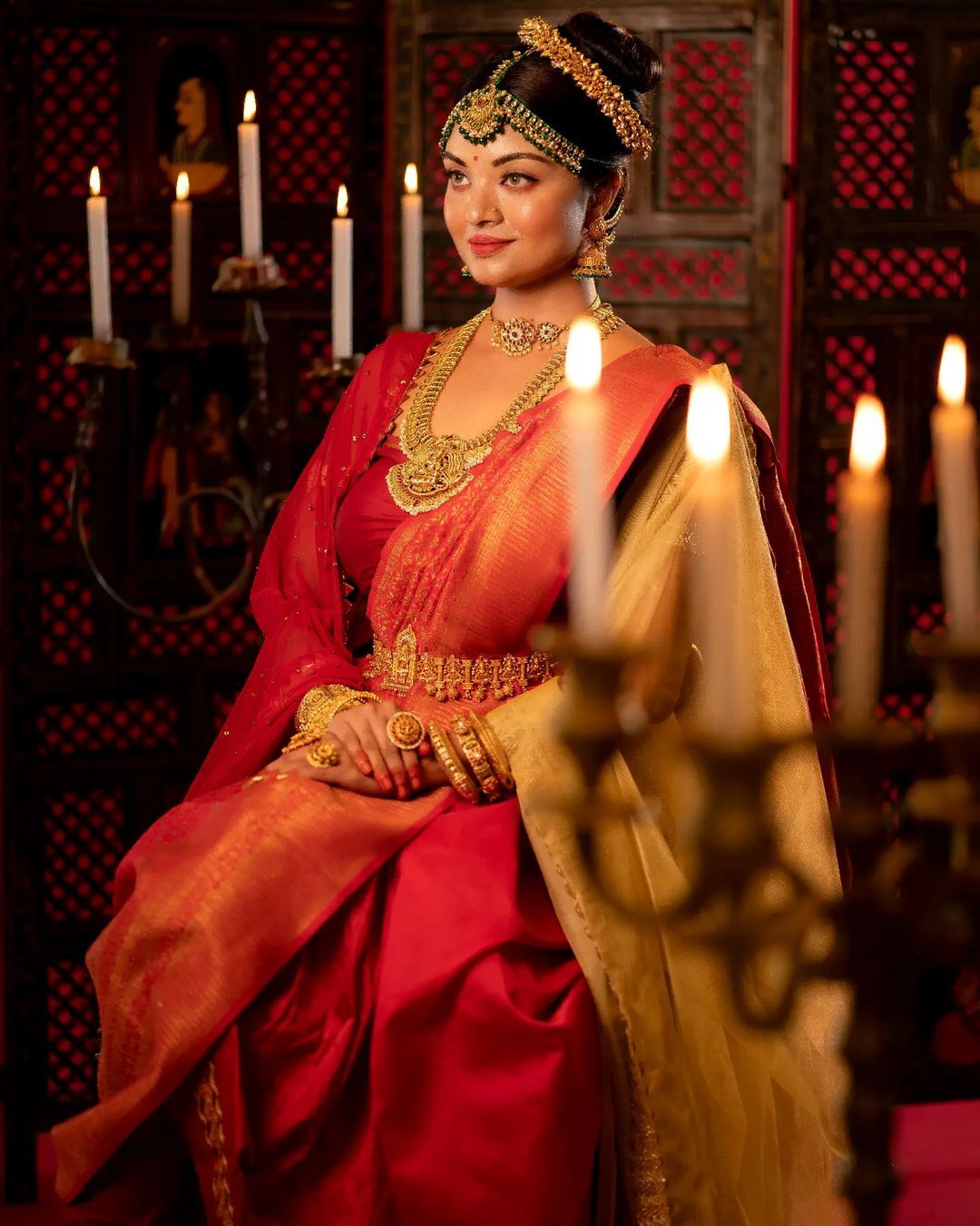 Soorya J Menon: 'നന്ദിനിയും കുന്ദവിയും'; ഐശ്വര്യയുടേയും തൃഷയുടേയും ...