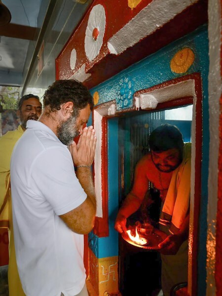 Congress Leaders During Bharat Jodo Yatra, In Kurnool District - Oneindia