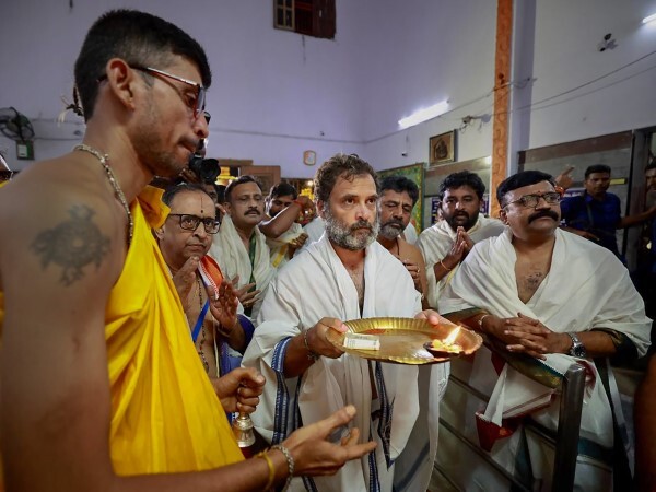 Congress Leaders During Bharat Jodo Yatra, In Kurnool District - Oneindia