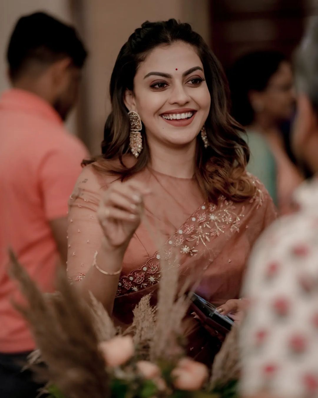Anusree: സ്റ്റൈലൻ സെൽഫികളുമായി അനുശ്രി... നടിയുടെ പുത്തൻ ചിത്രങ്ങ ...