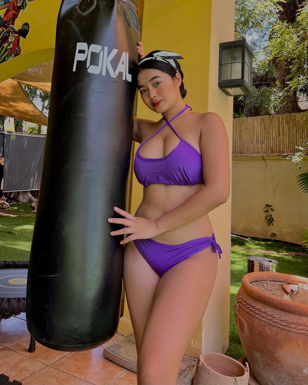 PHOTOS : வாவ்.. விதவிதமான பிகினியில் வேற லெவல் போட்டோஷூட்.. சொக்கவைக்கும் அழகில் மாடல் அழகி யேஷா ...