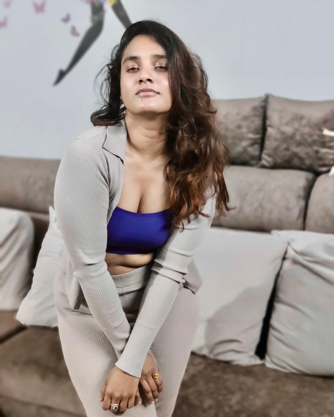 PHOTOS : அழகோ.. அழகு..! மாடல் அழகி சௌமியா ஷெட்டியின் வேற லெவல் கலக்கல் போட்டோஸ் இதோ.. | Model ...