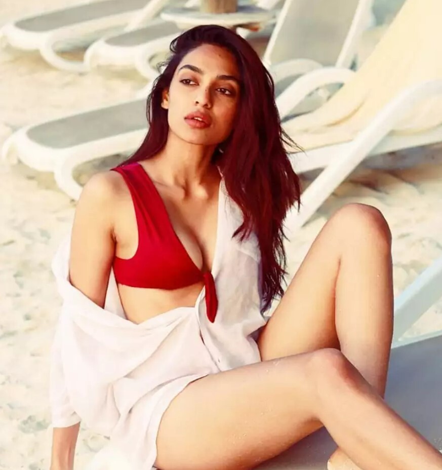 PHOTOS : வாவ்.. பொன்னியின் செல்வன் வானதியா இது? சோபிதா துலிபாலாவின் ஏங்கவைக்கும் கலக்கல் பிக்ஸ் ...