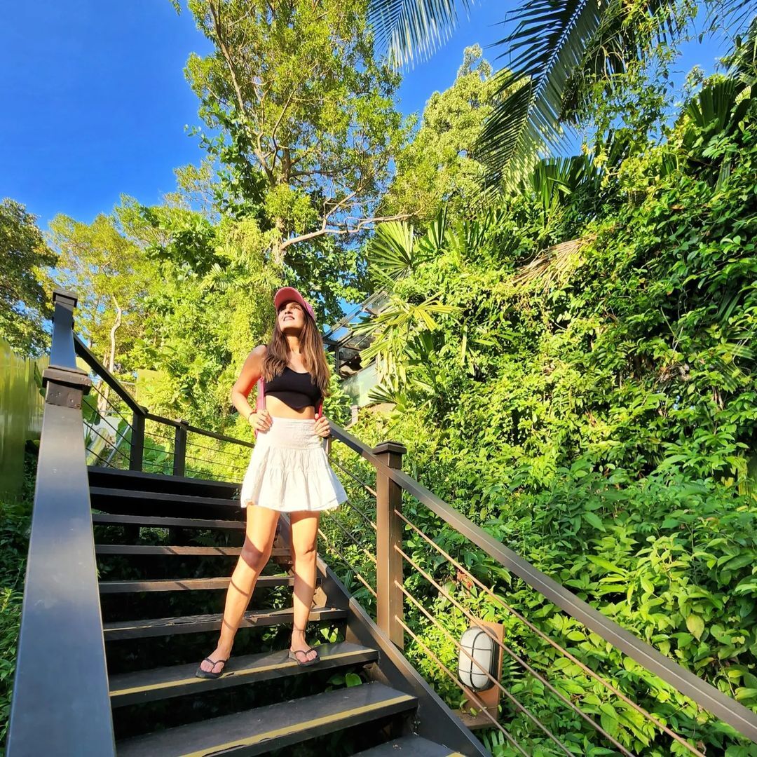 Shiny Doshi Pics: पिंक आउटफिट में गजब की बला नजर आईं शाइनी दोषी, Photos ...
