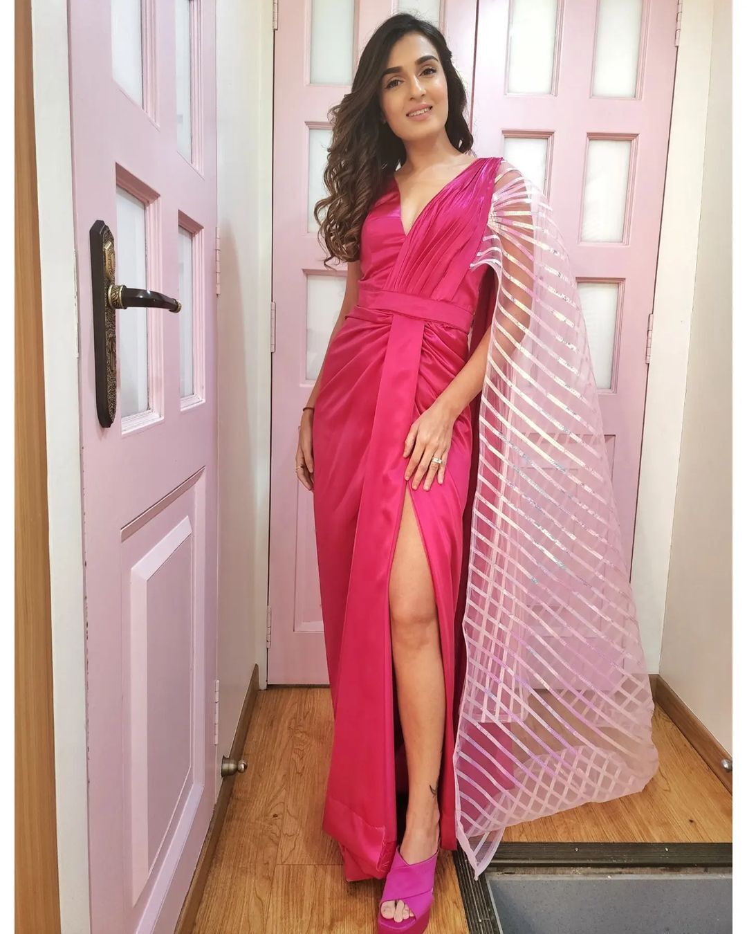 Shiny Doshi Pics: 'संस्कारी बहू' ने तोड़ी बोल्डनेस की सभी सीमाएं, कभी ...