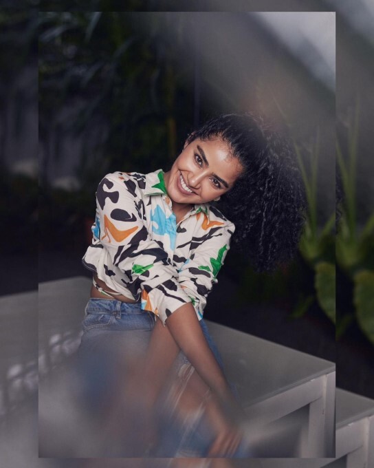 Actress anupama parameswaran Raise The Temperature With Latest ...
