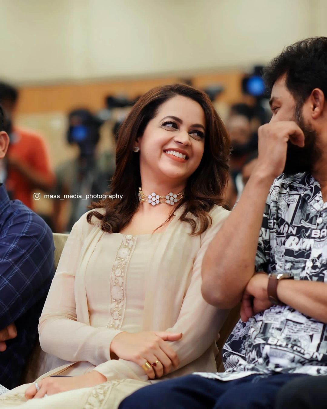 Bhavana: കാത്തിരുന്ന ആ ചിരികൾ തുടങ്ങി, ഇനി തിരിച്ചു വരവ്... 'ന്റിക്കാക്കാക്കൊരു പ്രേമണ്ടാർന്ന് ...