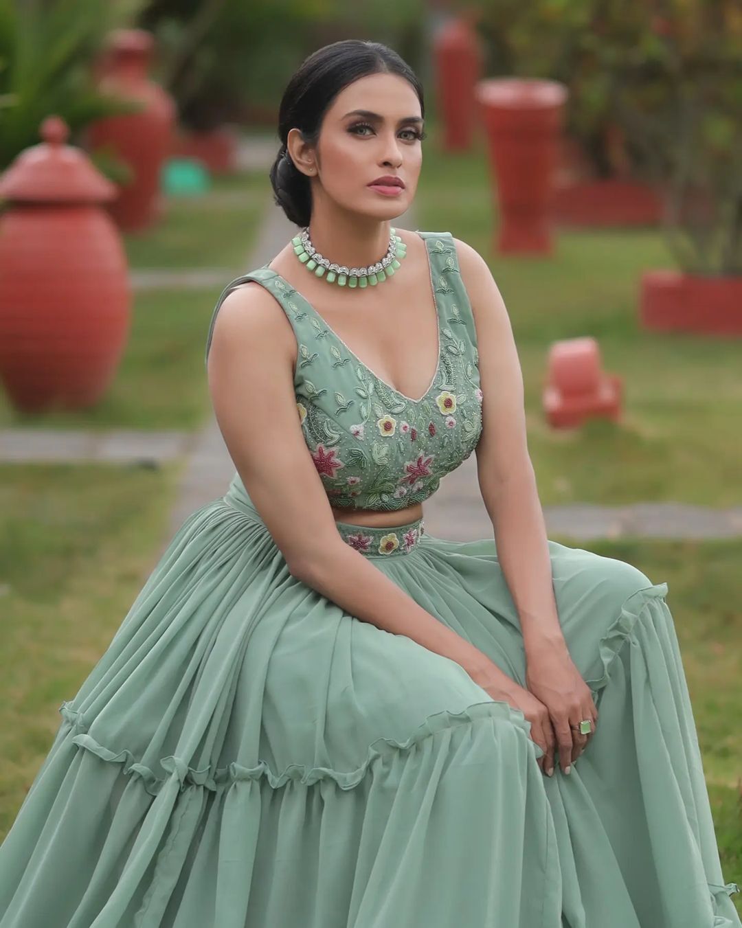 Hannah Reji Koshy: സൂപ്പർ ഗ്ലാമറസ് ലുക്കിൽ ഹന്ന... ആസിഫ് അലിയുടെ 'കൂമ ...