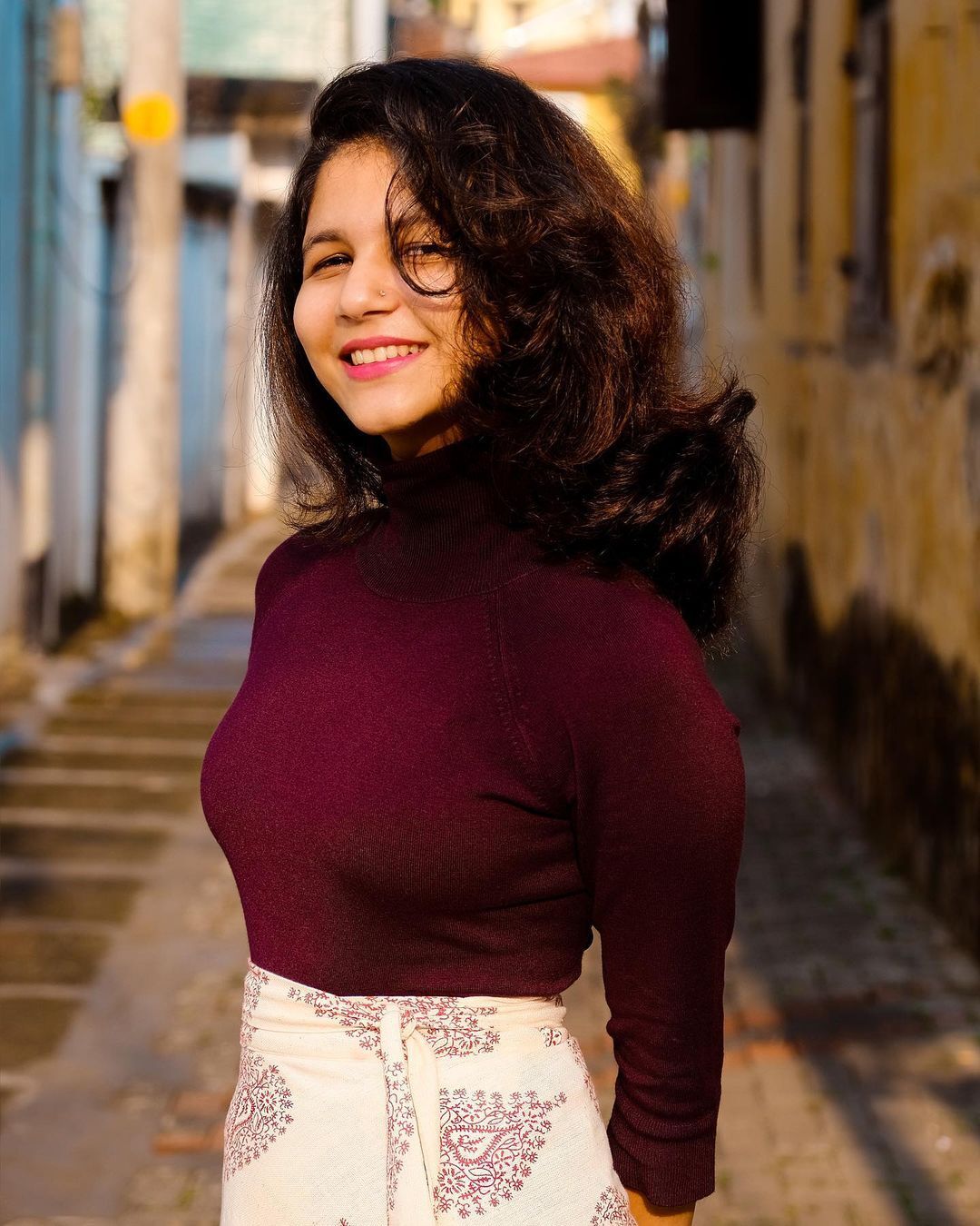 Juhi Rustagi: 'വസ്ത്രവും കാമുകന്റെ സമ്മാനം'; ഡോ.റോവിന്റെ ക്ലിക്കിൽ അതീവ സുന്ദരിയായി ജൂഹി ...