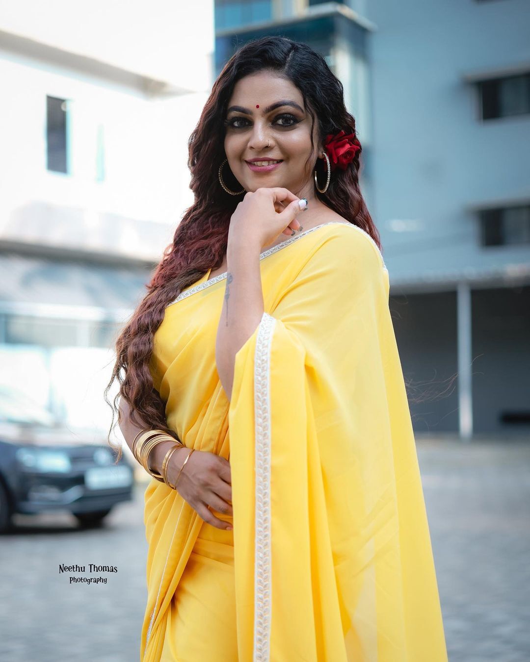 Ashwathy Srikanth: ഉയർന്ന് നിൽ... റെഡിൽ ബോൾഡ് ലുക്കിൽ അശ്വതി ശ്രീകാന്ത് ...