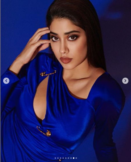 Check Out Actress Janhvi Kapoor Raise The Temperature With Her Latest ...