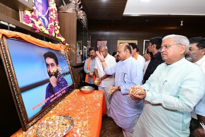 CM Basavaraja Bommai visits MLA Renukacharya's residence - Oneindia