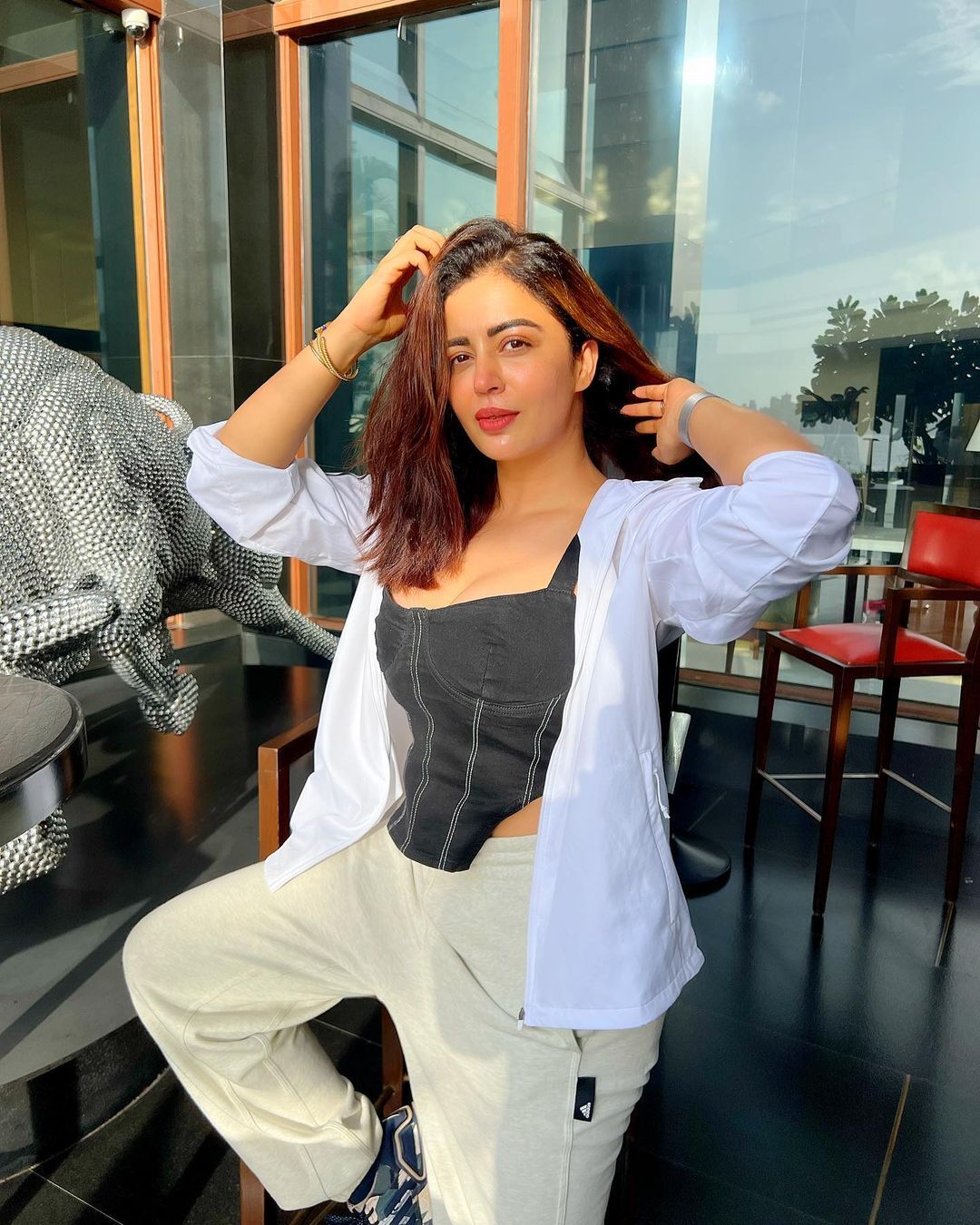 Neha Pendse Pics: 38 साल की हुईं 'भाभी जी घर पर हैं' की गोरी मैम नेहा ...