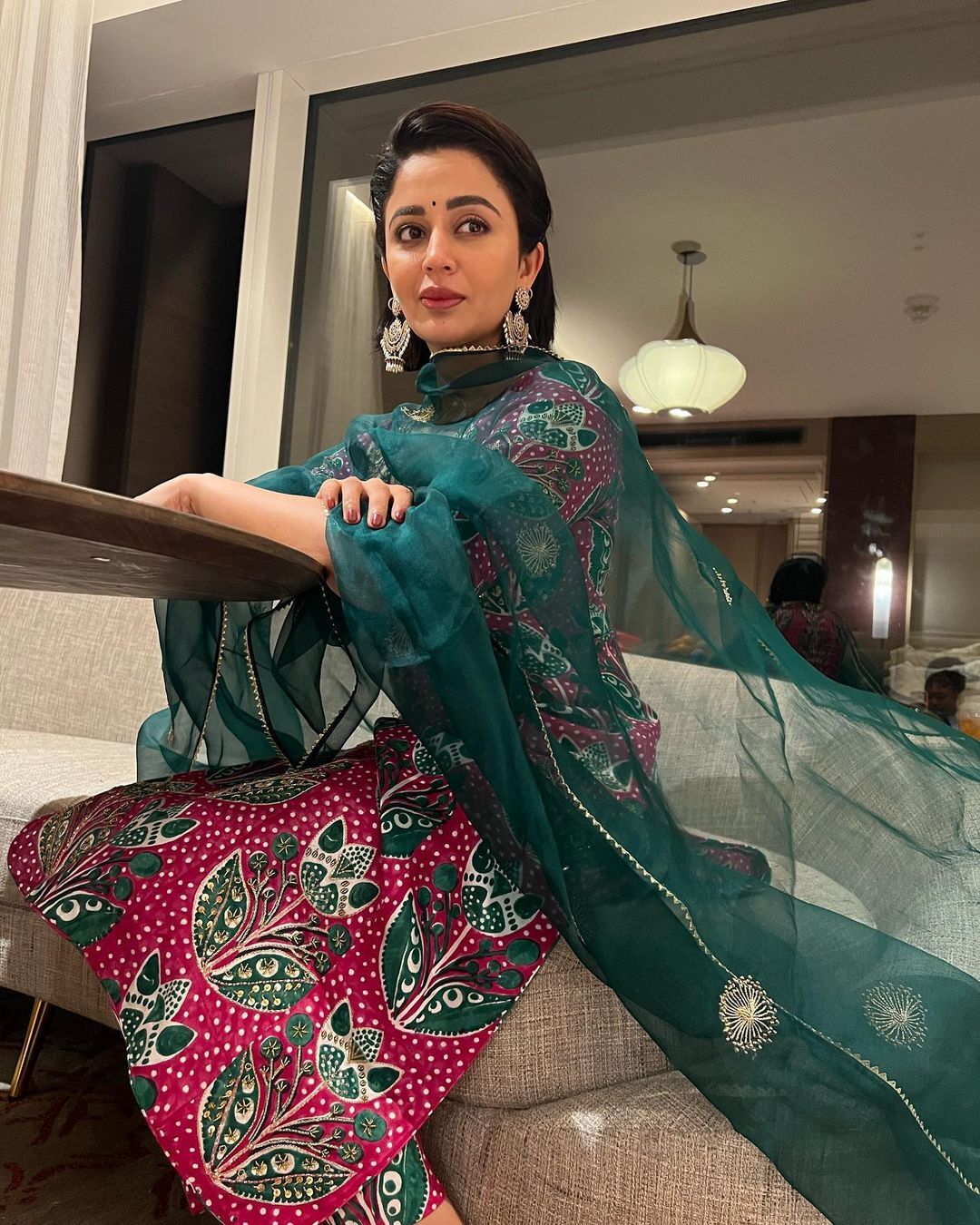 Neha Pendse Pics: 38 साल की हुईं 'भाभी जी घर पर हैं' की गोरी मैम नेहा ...