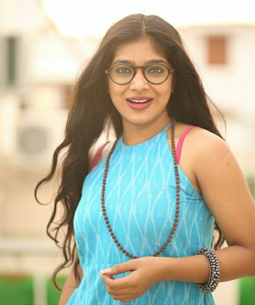 PHOTOS : ஸ்டைலிஷ் தமிழச்சி.. VJ பார்வதியின் லேட்டஸ்ட் ஸ்டைலான நச் ...