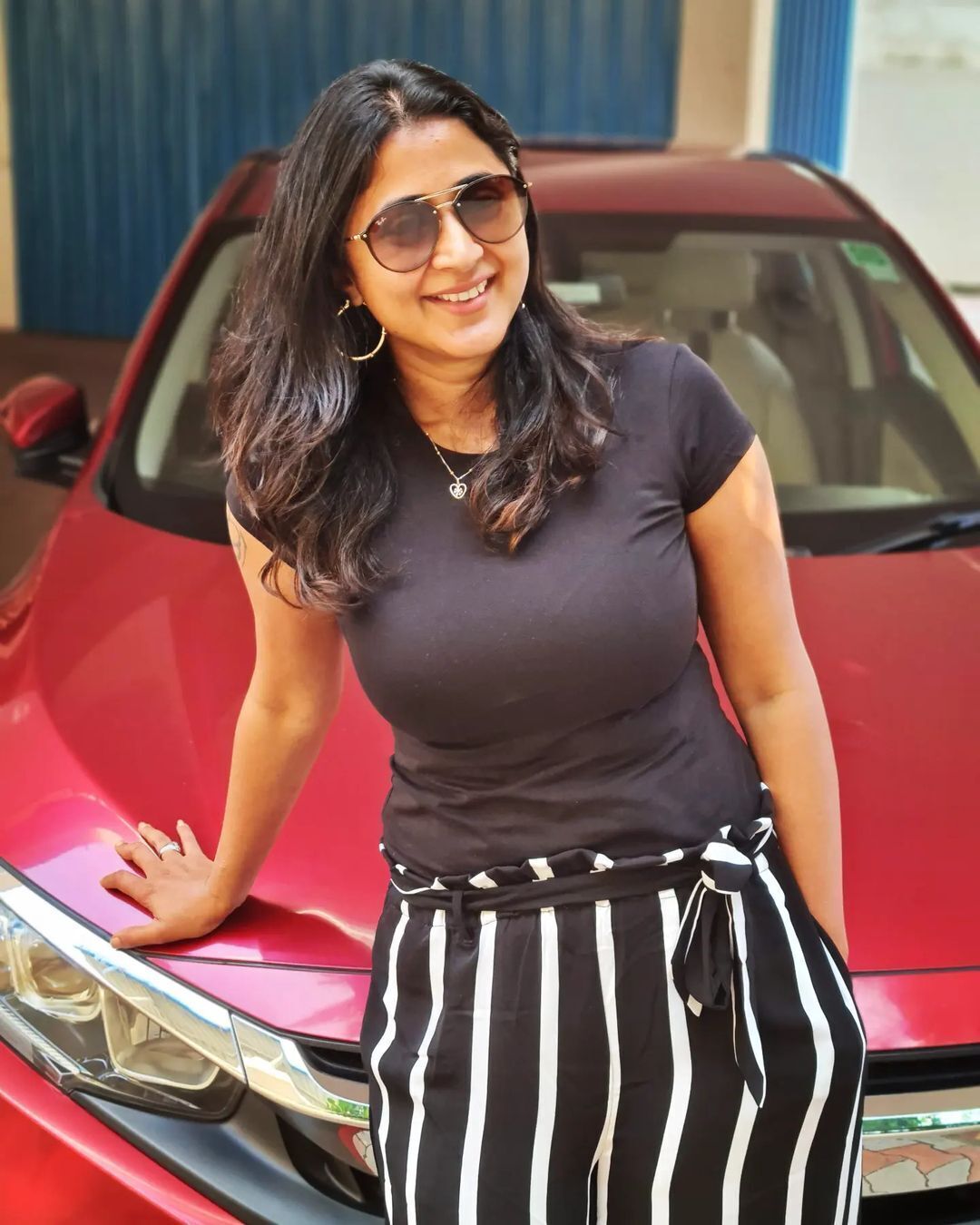 PHOTOS : வாவ்.. சைடு போஸில் மனதை மயக்கும் அழகு.. நடிகை கனிஹாவின் ...