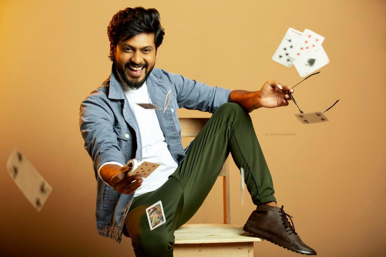 PHOTOS : சின்னத்திரை டு வெள்ளித்திரையில் கலக்கும் டாப் பிரபலங்கள் ...