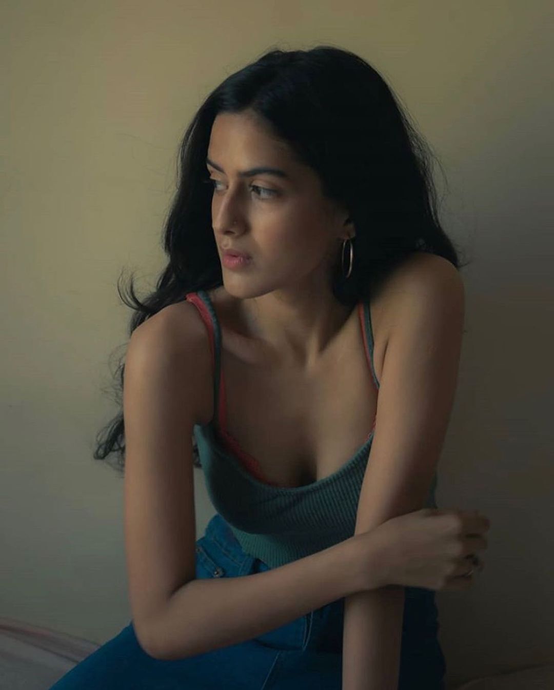 photos : பீச் ஓரமாய் பிகினியில் ரிலாக்ஸாக போஸ் கொடுத்த அகல்யா ஷெட்டி.. கிறங்கடிக்கும் நச் ...