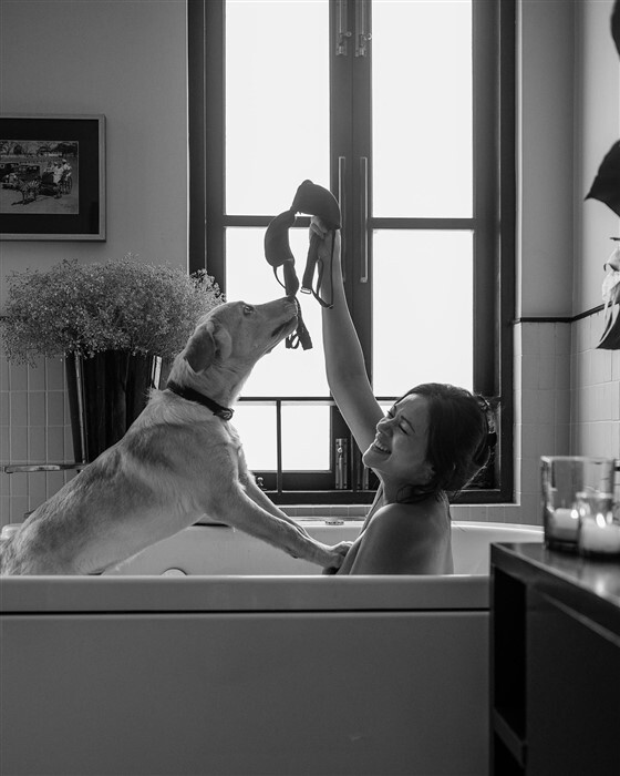 PICS: CID की इस इंस्पेक्टर ने ग्रीन बिकिनी में मचाया बवाल, बोल्ड अवतार ...