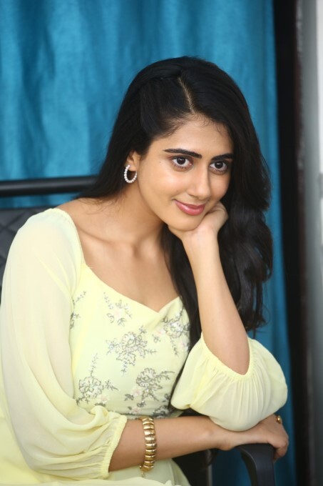 Tollywood Actress Gehna Sippy Latest Photoshoot - Oneindia