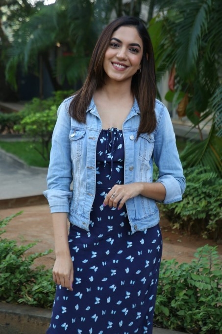 Tollywood Actress Ritu Varma Latest Photoshoot - Oneindia