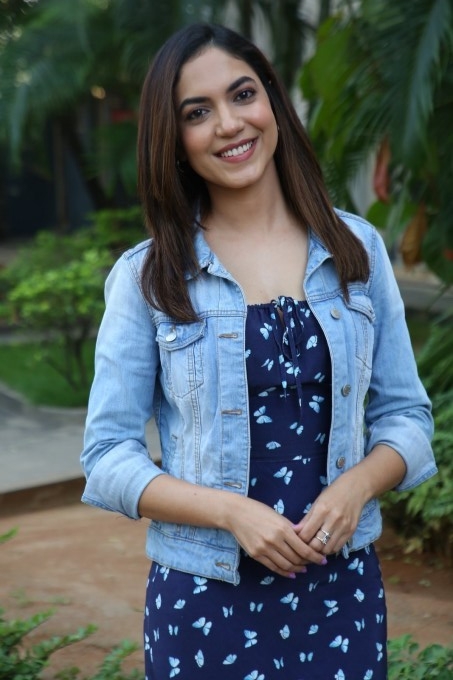 Tollywood Actress Ritu Varma Latest Photoshoot - Oneindia