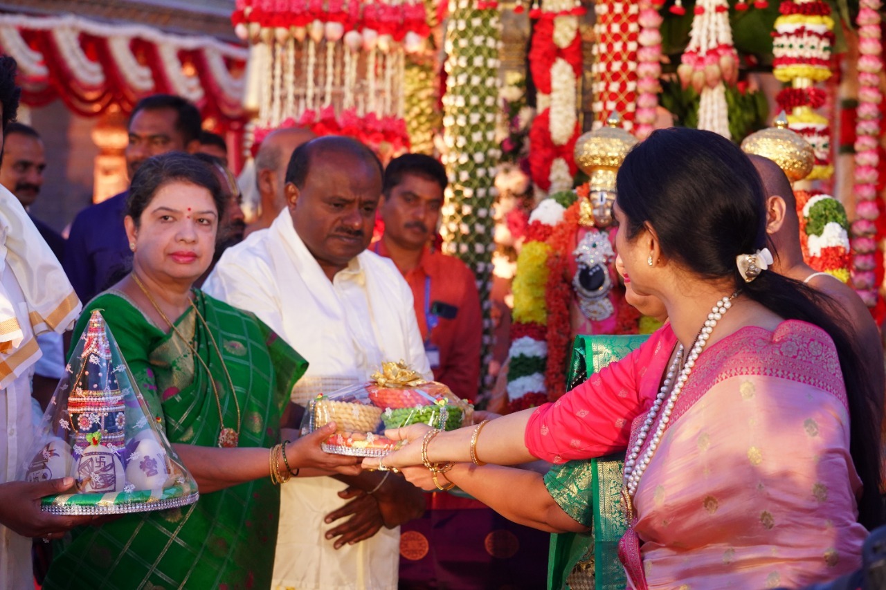ರಾಮನಗರದಲ್ಲಿ ಮಾಜಿ ಸಿಎಂ ಎಚ್‌.ಡಿ ಕುಮಾರಸ್ವಾಮಿ ಹುಟ್ಟುಹಬ್ಬ ಸಂಭ್ರಮ | HD ...